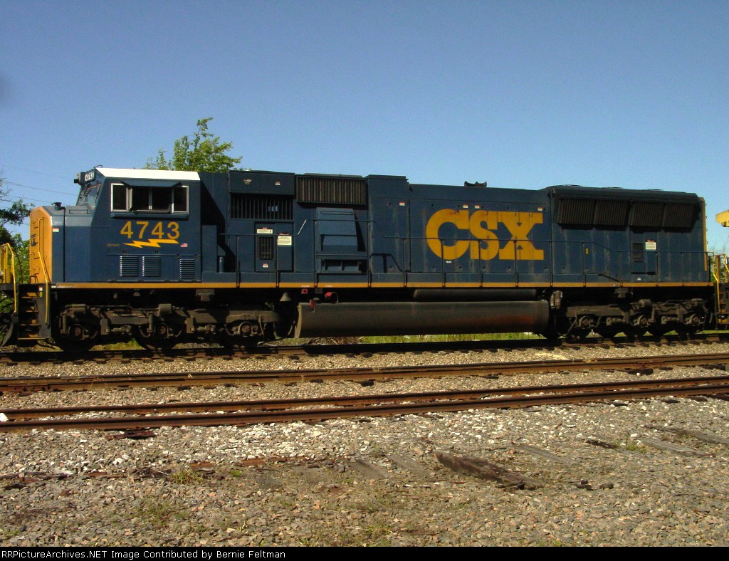 CSX 4743 (SD70MAC) panoramic view